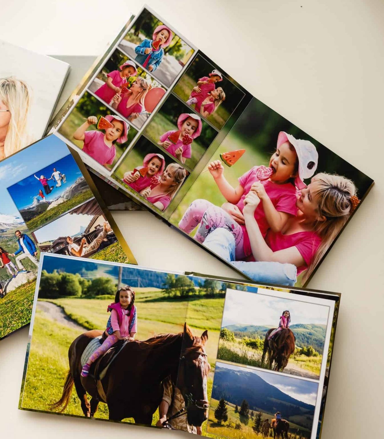 Photobook - Cetak Photobook Murah dan Berkualitas di Printlagi